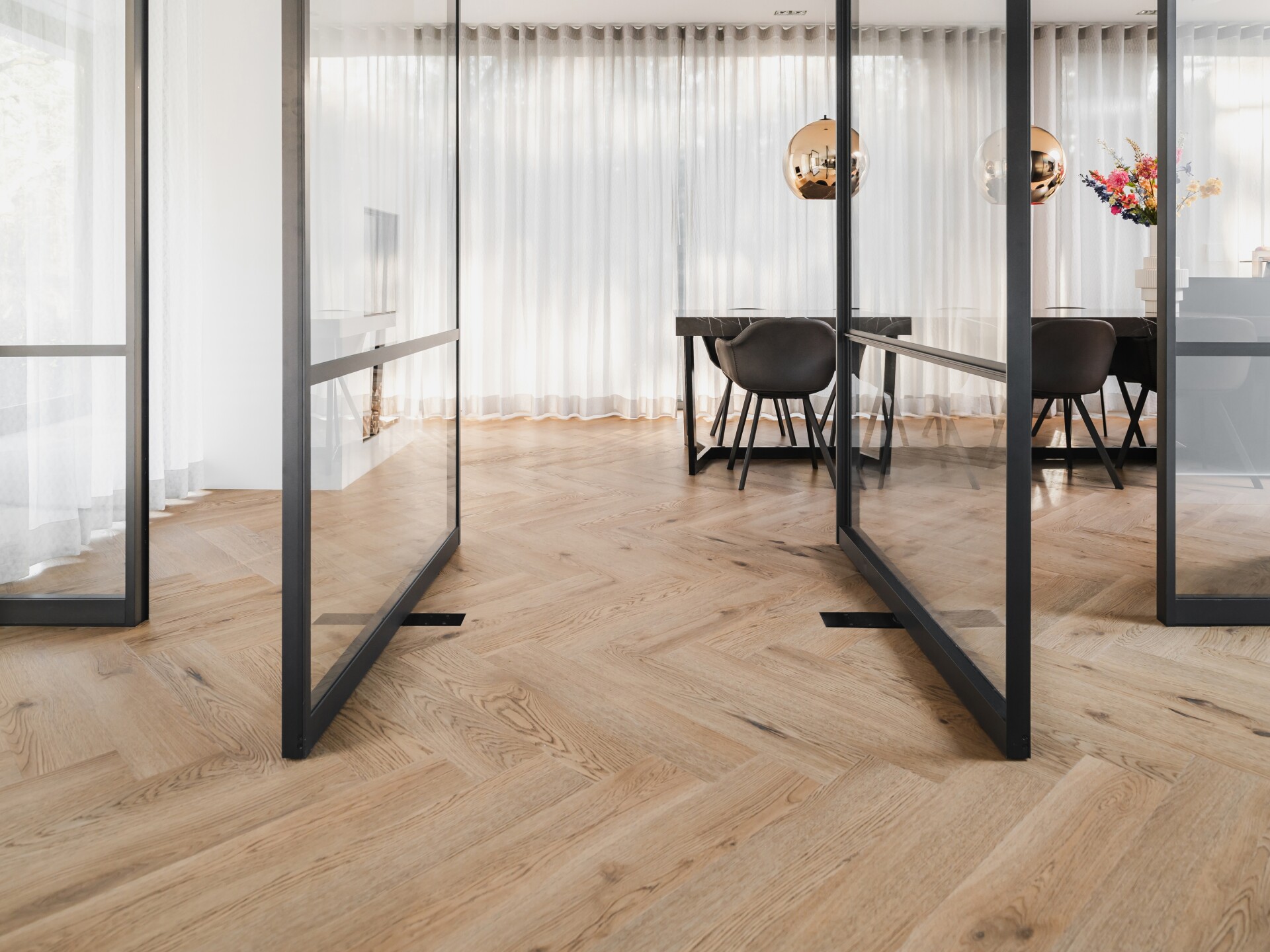 HIGH-END KITCHEN | Therdex LVT Floors